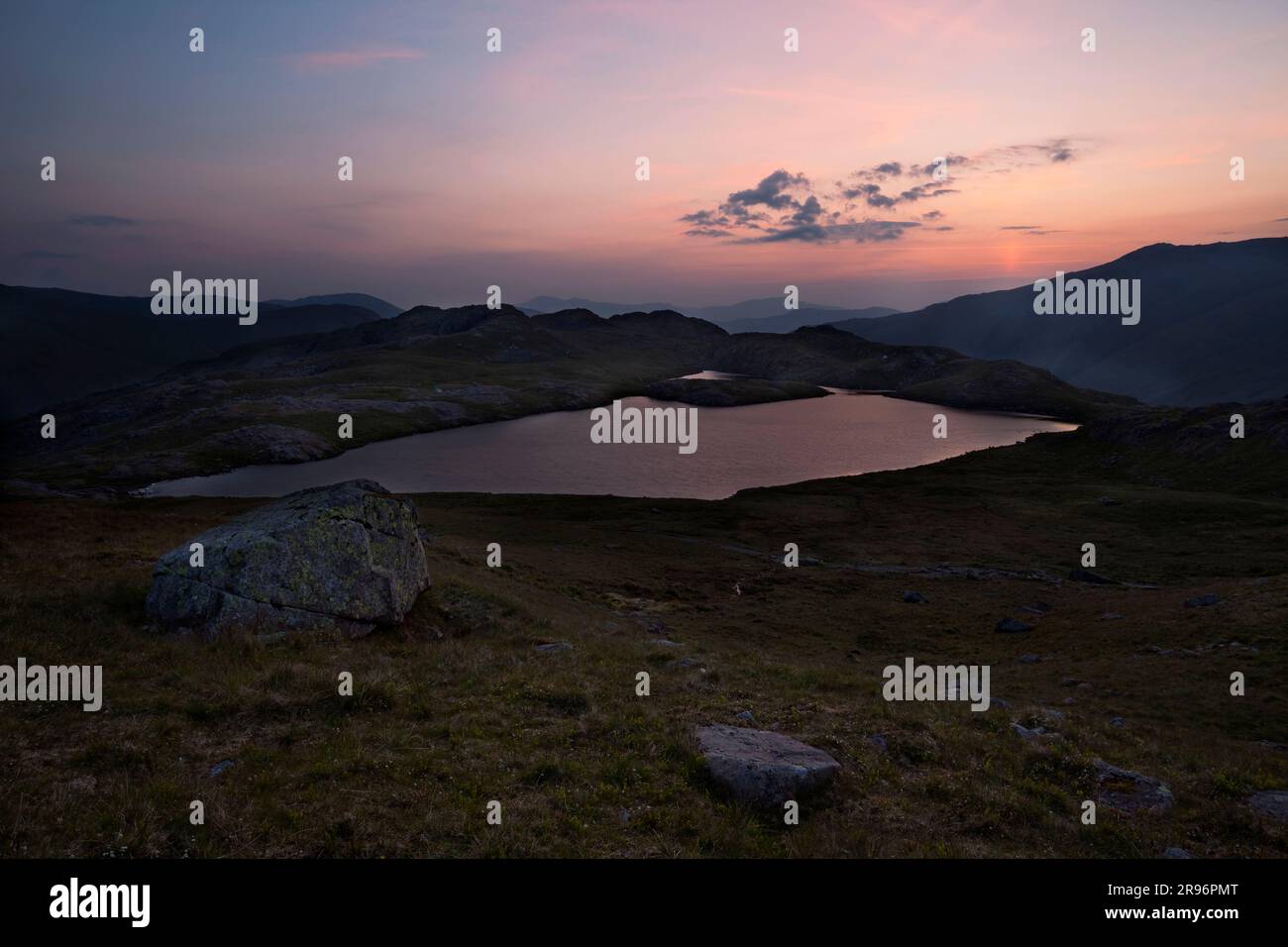 Sprinkling lake hi-res stock photography and images - Alamy