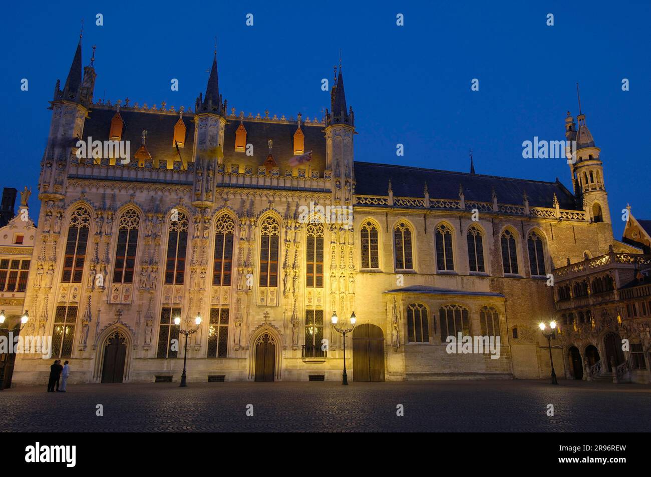 Belgian gothic architecture night hi-res stock photography and images ...