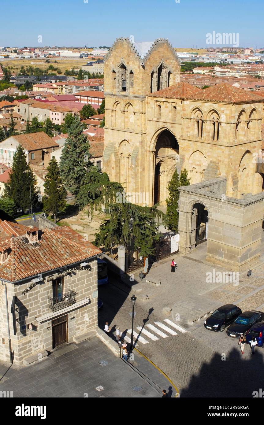 Avila church hi-res stock photography and images - Alamy