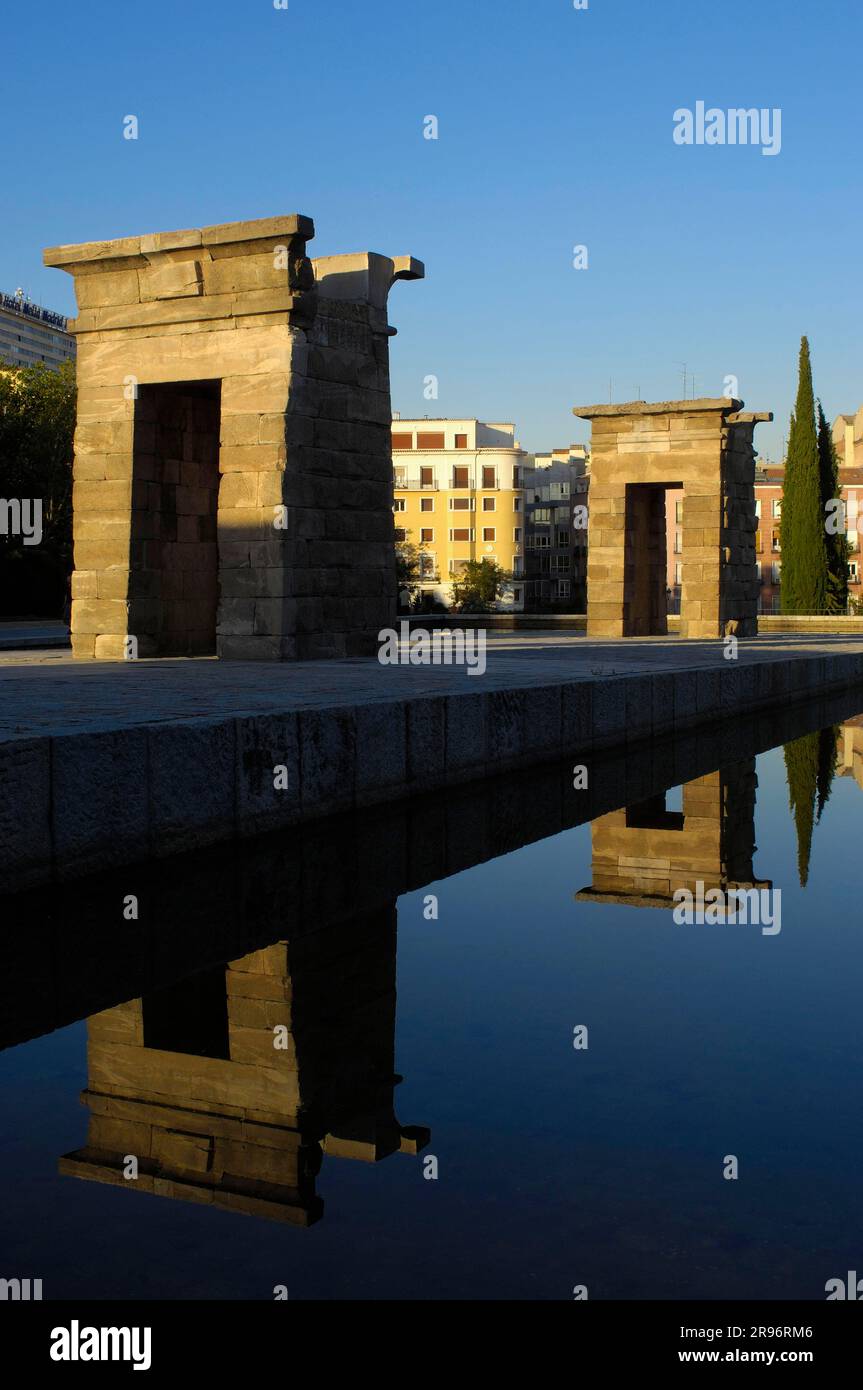 Temple of Debod, Ancient Egyptian, Templo de, Madrid, Spain Stock Photo ...