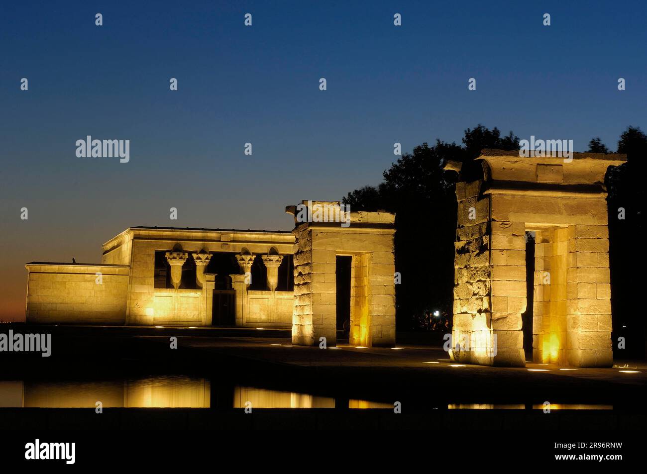 Temple of Debod, Ancient Egyptian, Templo de, Madrid, Spain Stock Photo ...