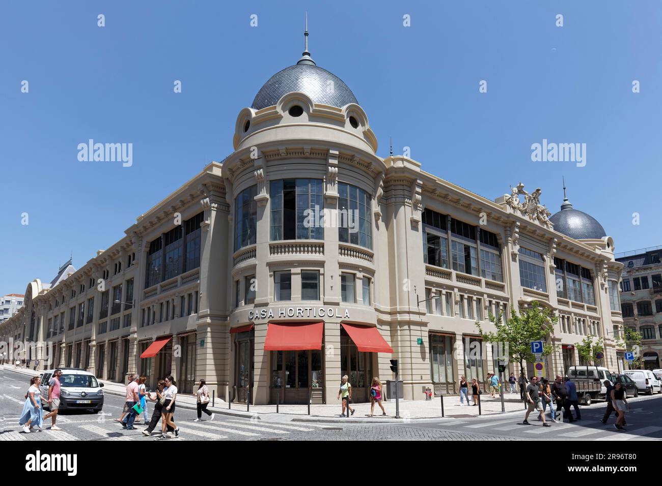 Mercado do Bolhao, historic building, newly renovated, Porto, Portugal ...