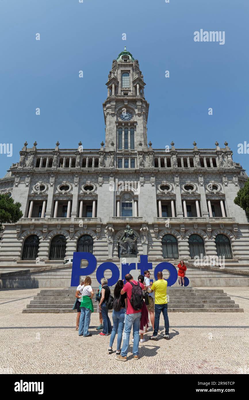 Neoclassical style city hall, Camara Municipal do Porto, tourists ...