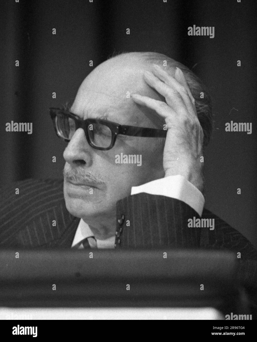 Personalities from politics, economy and culture from the years 1965-71 ...