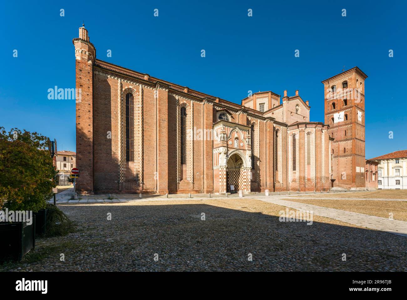 Asti Cathedral, Cattedrale di Santa Maria Assunta, Asti, Monferrato ...