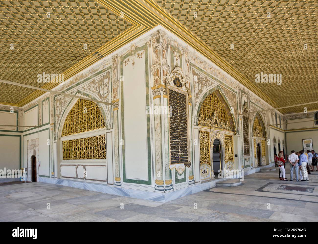 Divan, Topkapi Palace, Golden Horn, Istanbul, Topkapi Sarayi, Cannon ...