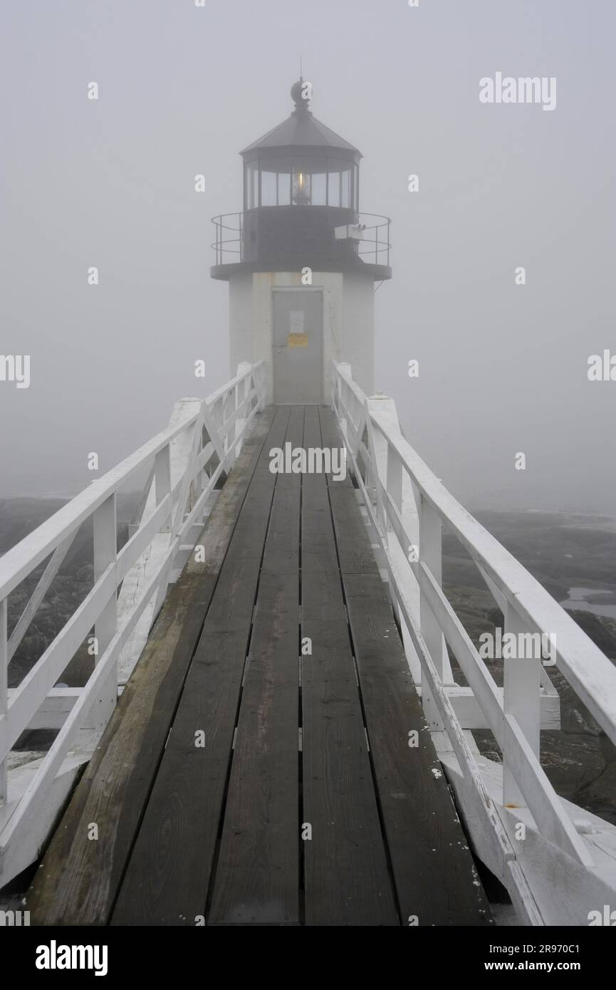 Bridge to the lighthouse, Port Clyde St. George lighthouse, Maine, USA ...
