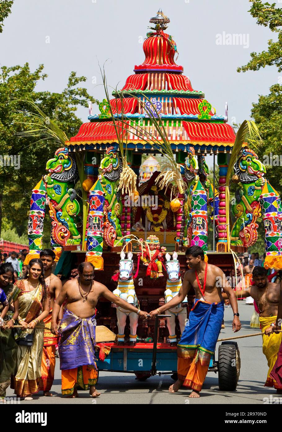 Hindus on the main festival day at the big procession Theer, temple ...