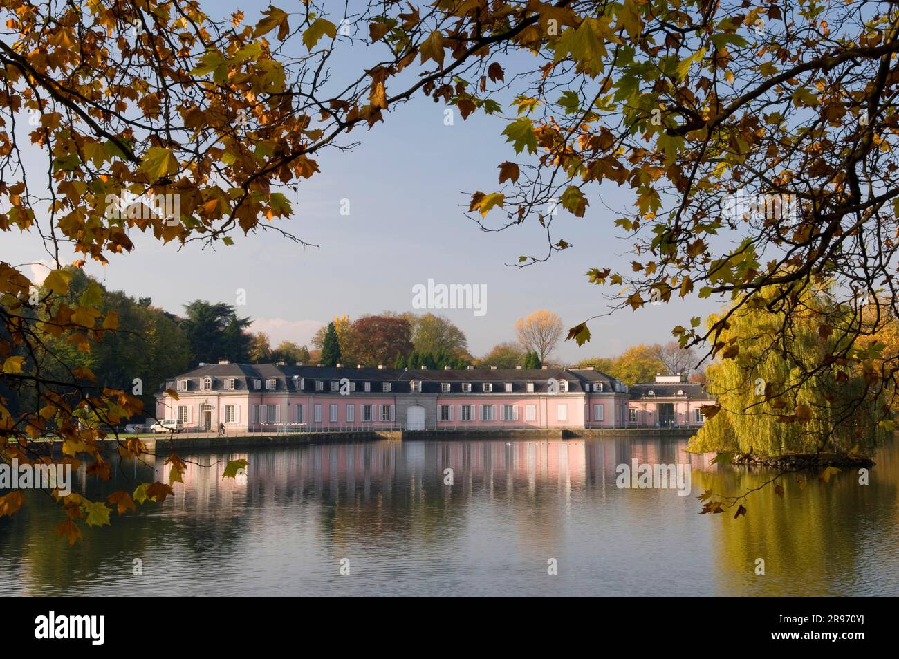 Benrath castle duesseldorf germany hi-res stock photography and images ...