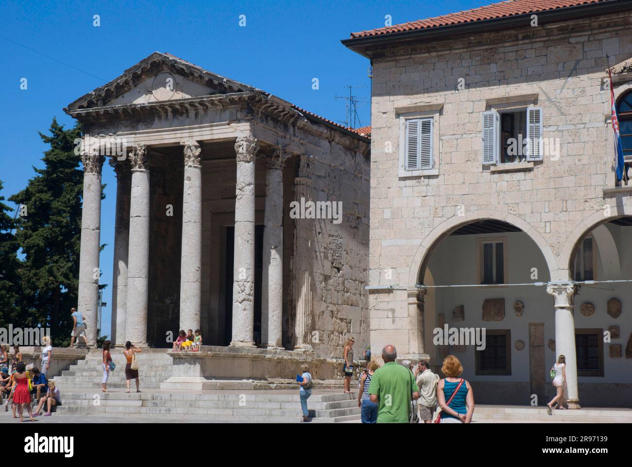 Temple of Augustus, Pula, Istria, Croatia Stock Photo - Alamy