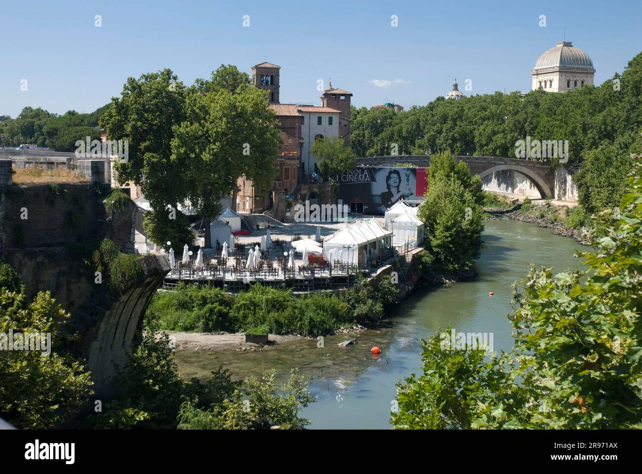 Tiber river tiberina island rome lazio hi-res stock photography and ...