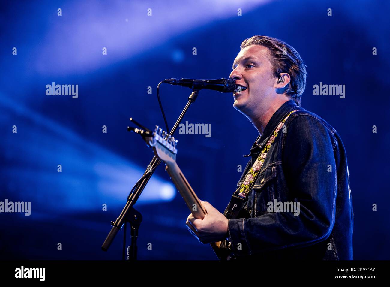 George ezra 2023 hi-res stock photography and images - Alamy