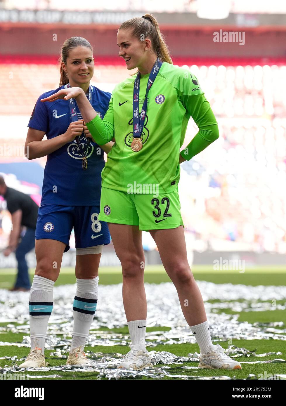 Goalkeeper Emily Orman of Chelsea Women & Melanie Leupolz of Chelsea ...