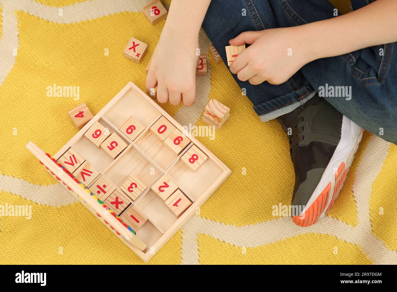 Boy kid child numbers maths hi-res stock photography and images - Alamy
