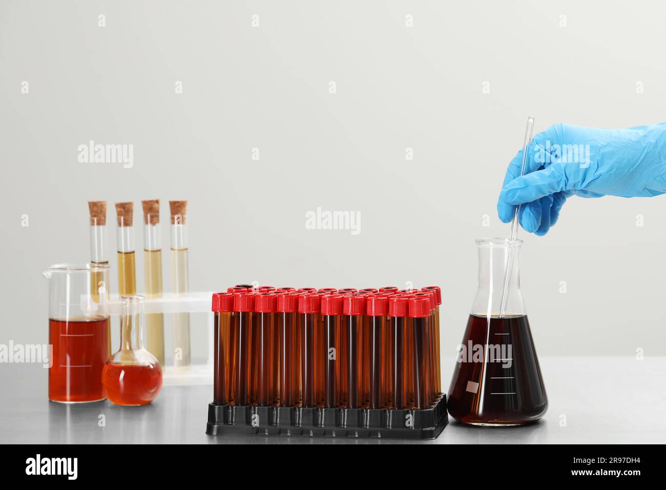 Conical flask and hand and pipette hi-res stock photography and images ...