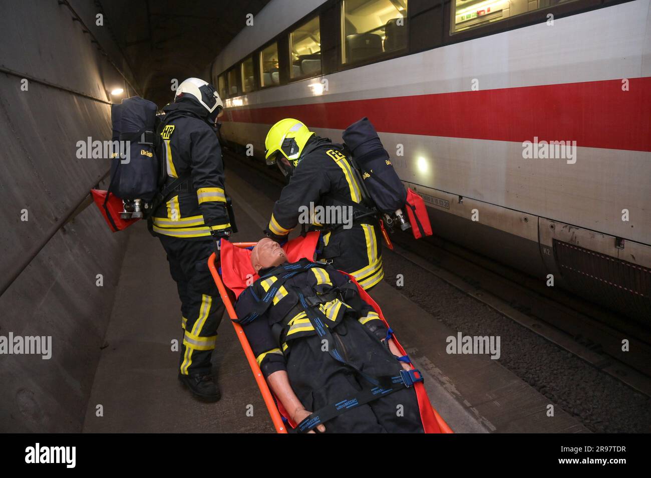 Train fire hi-res stock photography and images - Alamy