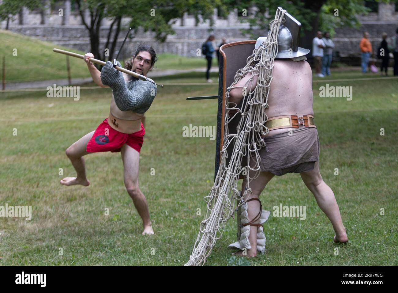 Gladiators fight hi-res stock photography and images - Alamy