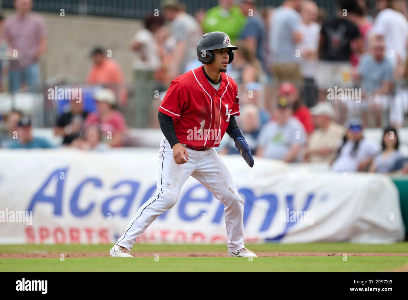 Arkansas Travelers Leo Rivas (1) leads off first base during an MiLB ...