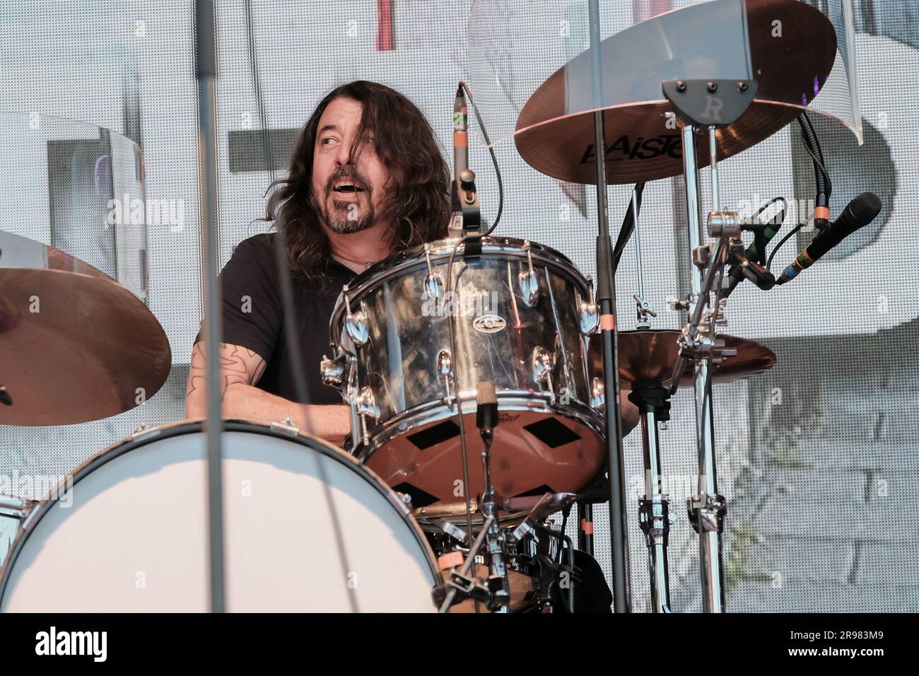 David grohl and guest hi-res stock photography and images - Alamy