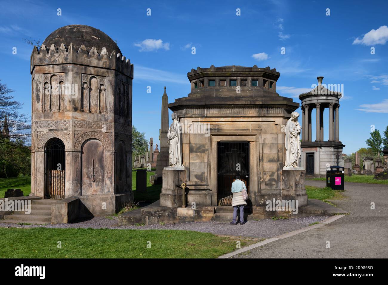 Victorian cemetery hi-res stock photography and images - Alamy