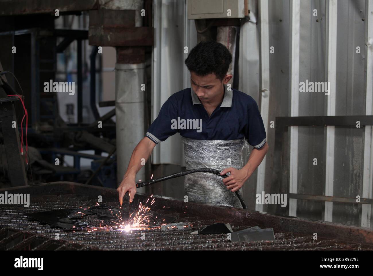 Industrial machine fire hi-res stock photography and images - Alamy