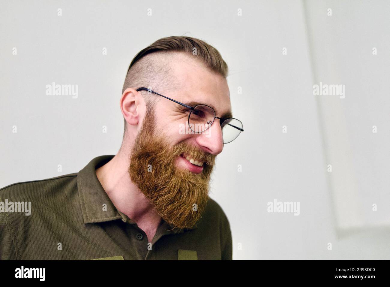 Non Exclusive: KYIV, URKAINE - JUNE 22, 2023 - Poet, musician, unit ...