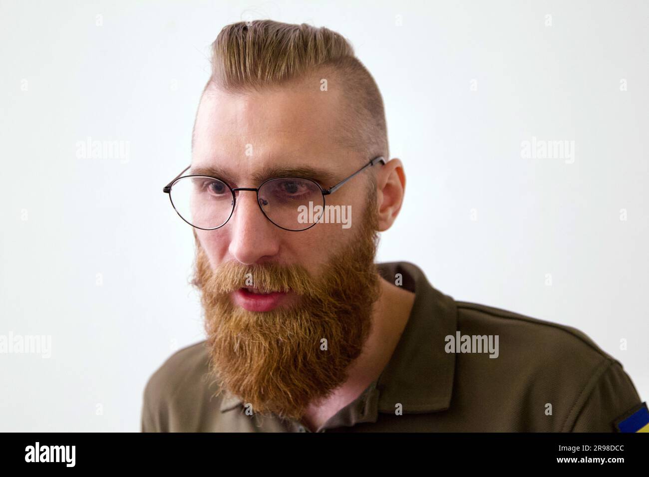 Non Exclusive: KYIV, URKAINE - JUNE 22, 2023 - Poet, musician, unit ...