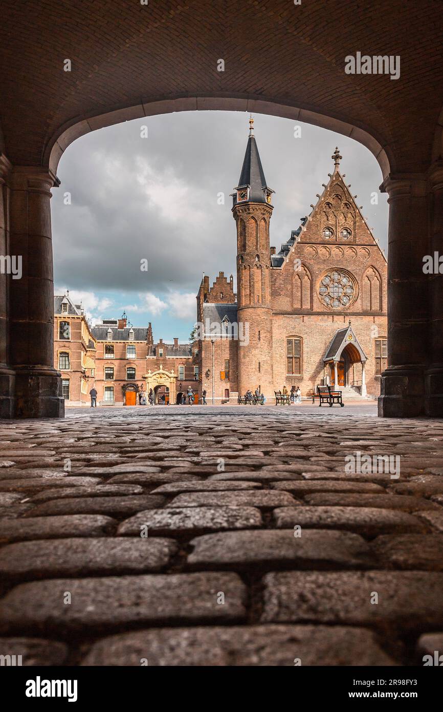 The historical Dutch parliament building, Binnenhof in Den Haag (The ...