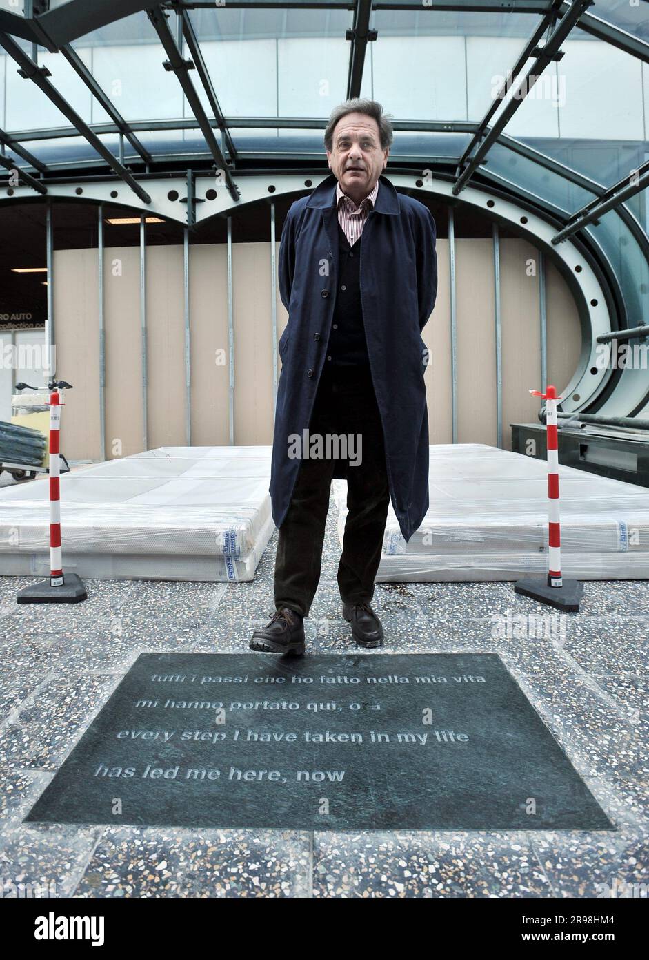 Alberto garutti hi-res stock photography and images - Alamy