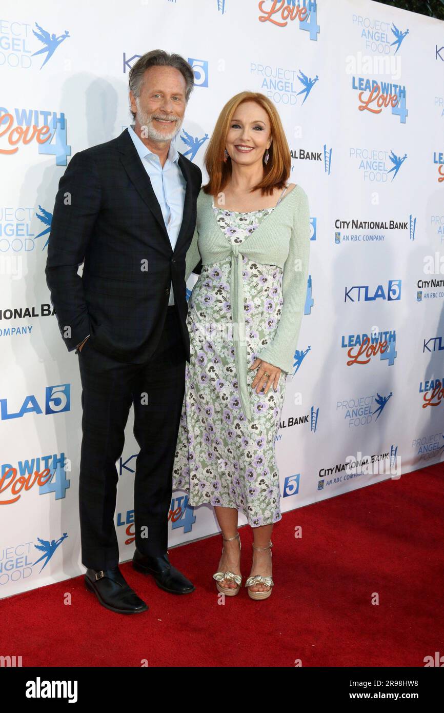Los Angeles, CA. 24th June, 2023. Steven Weber, Amy Yasbeck at arrivals ...