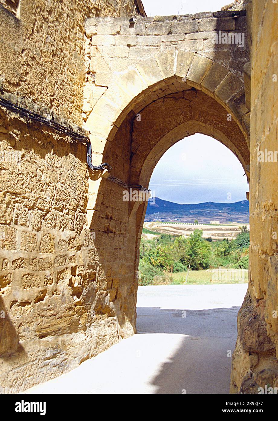 Pueblos medievales españa hi-res stock photography and images - Alamy
