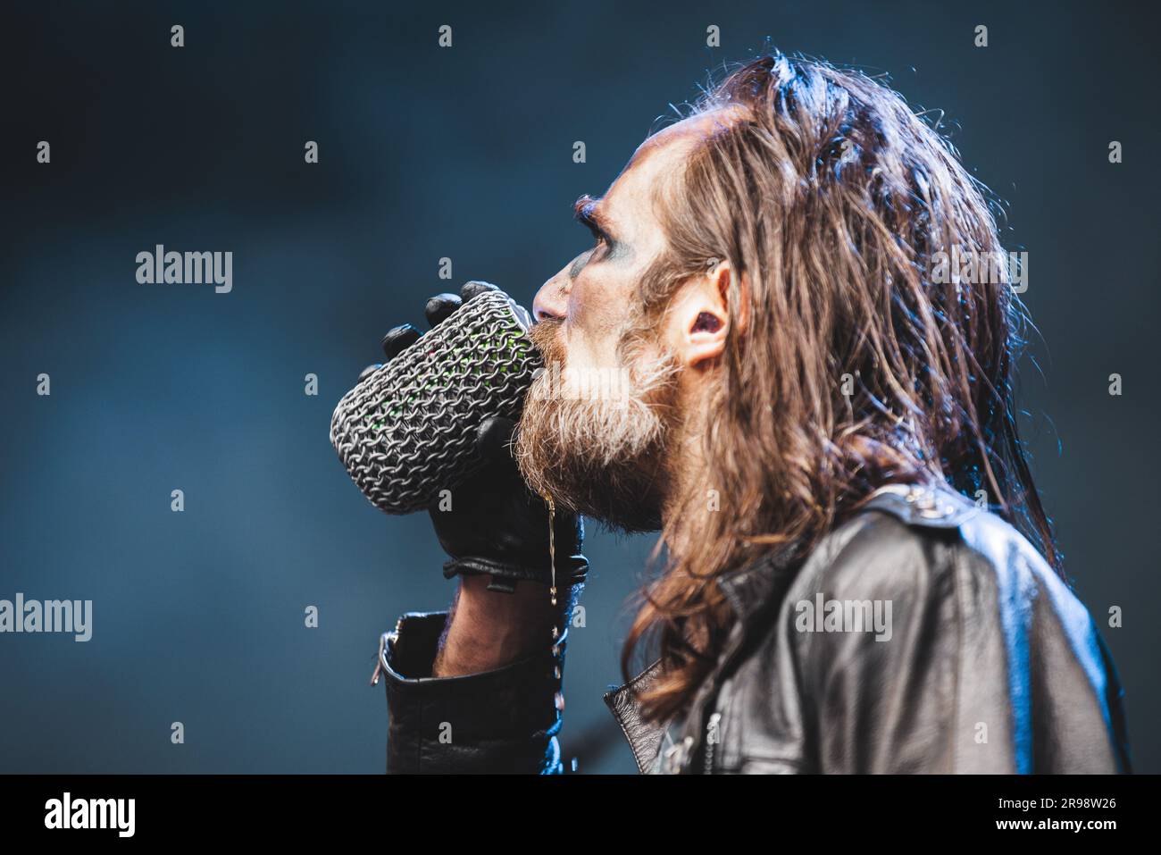 Spectral wound band hi-res stock photography and images - Alamy