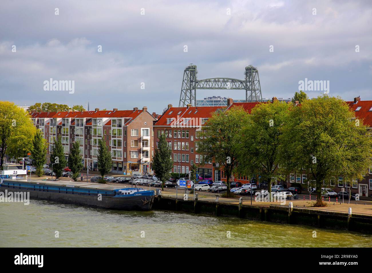 Rotterdam, NL- OCT 6, 2021: De Hef, officially Koningshaven Bridge, is ...