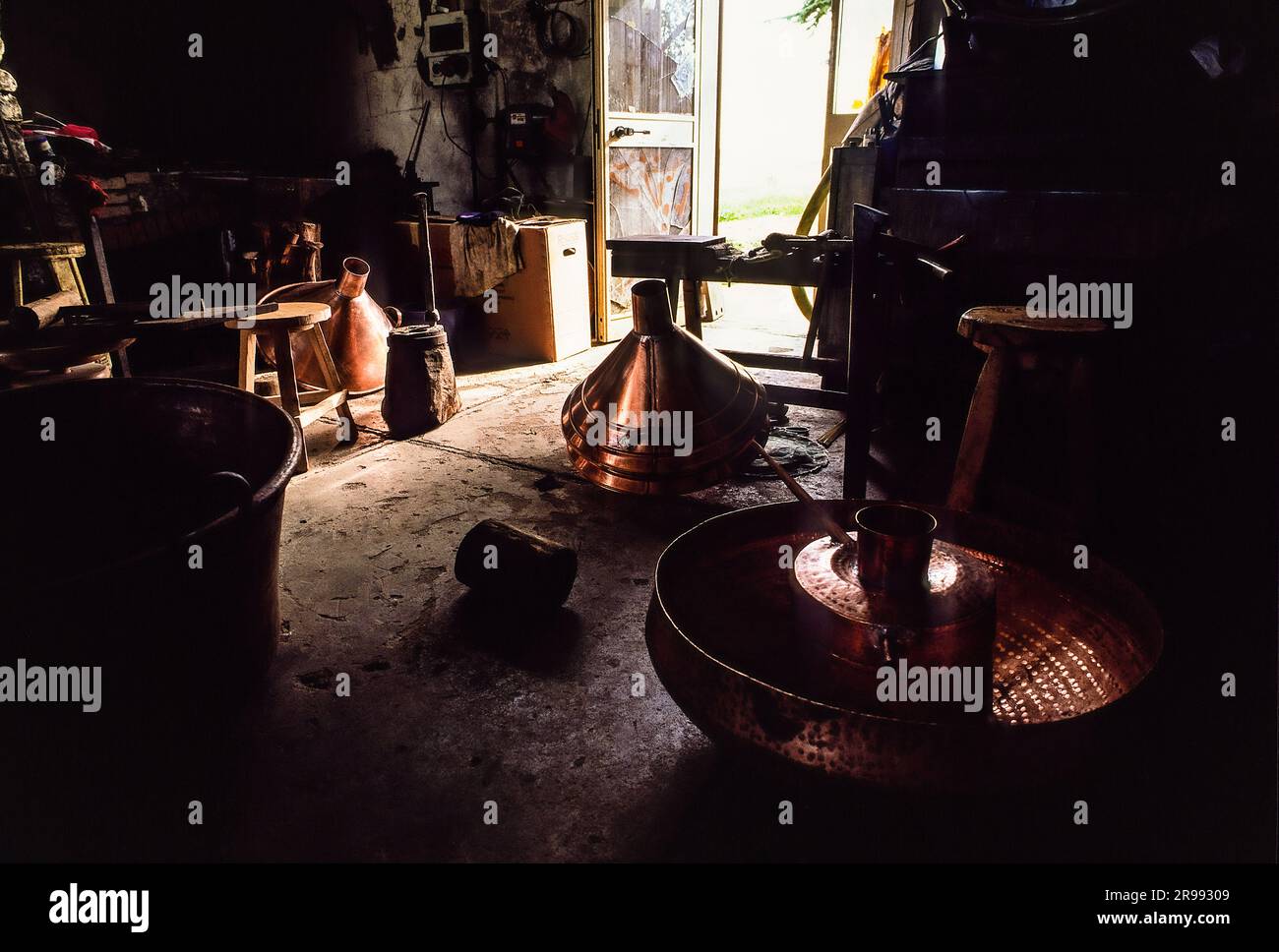 Italy Sardinia Isili - The Master of Copper Luigi Pitzalis - laboratory ...