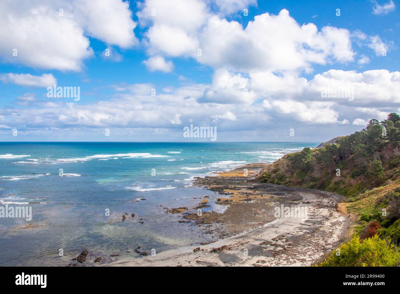 the beautiful view of pacific ocean from Flinders Golf Club in ...