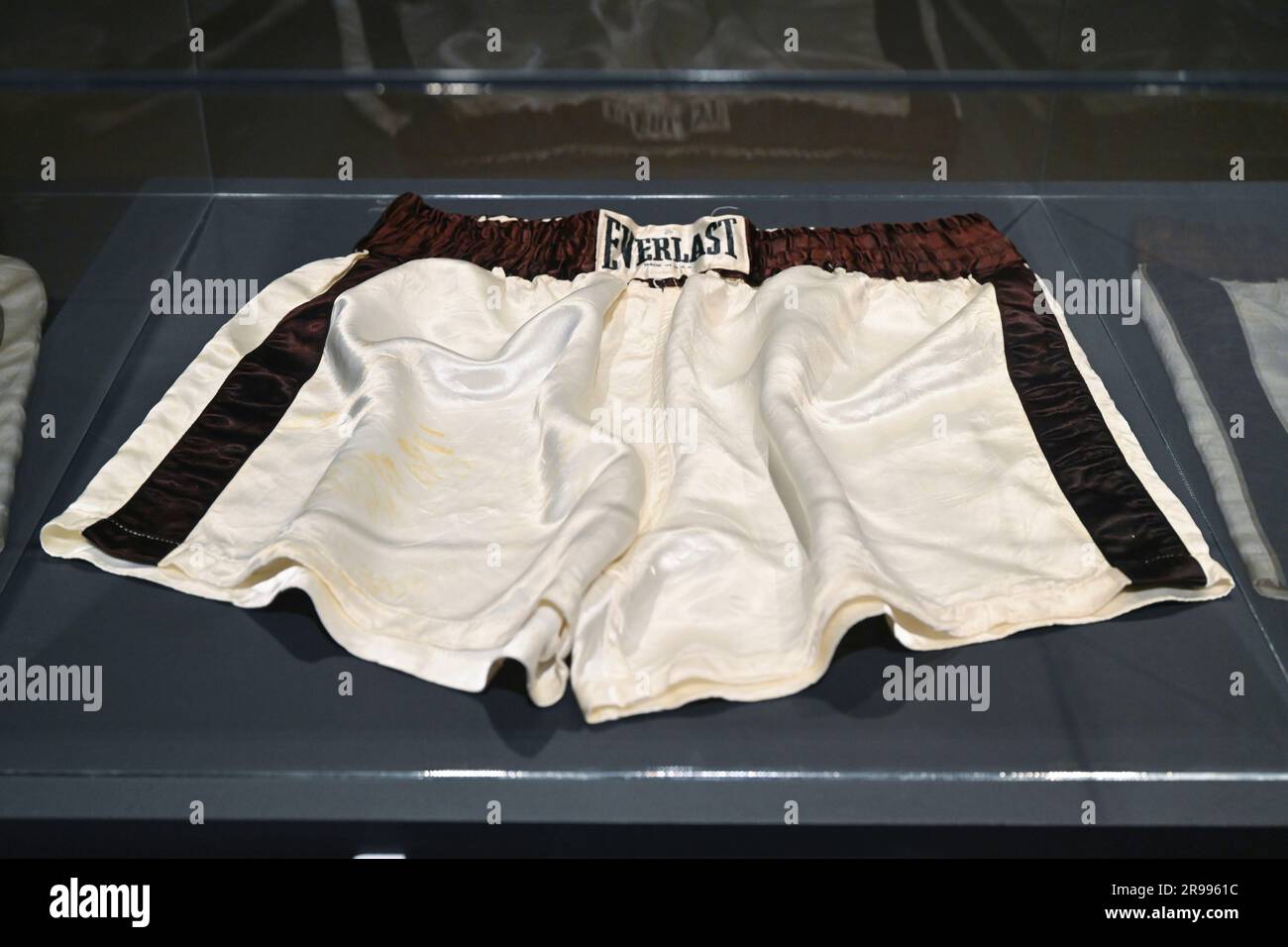 Photo by: NDZ/STAR MAX/IPx 2023 6/24/23 Muhammad Ali 1972 Fight Worn ...
