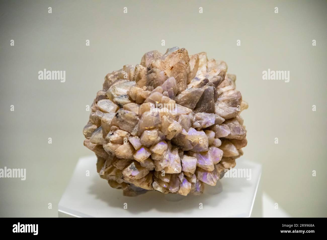 Black opal matrix hi-res stock photography and images - Alamy