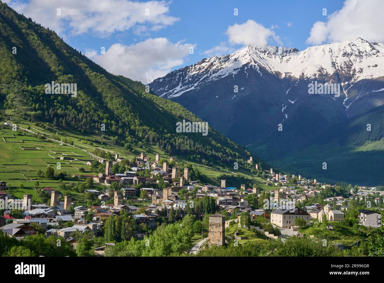 Schneebeeckt hi-res stock photography and images - Alamy