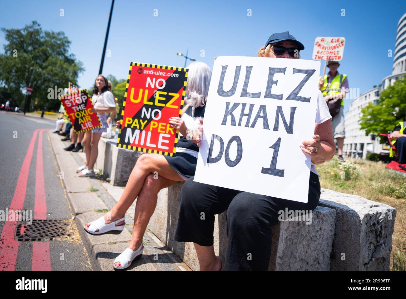 People protest against Ulez expansion at Marble Arch, London. Picture ...