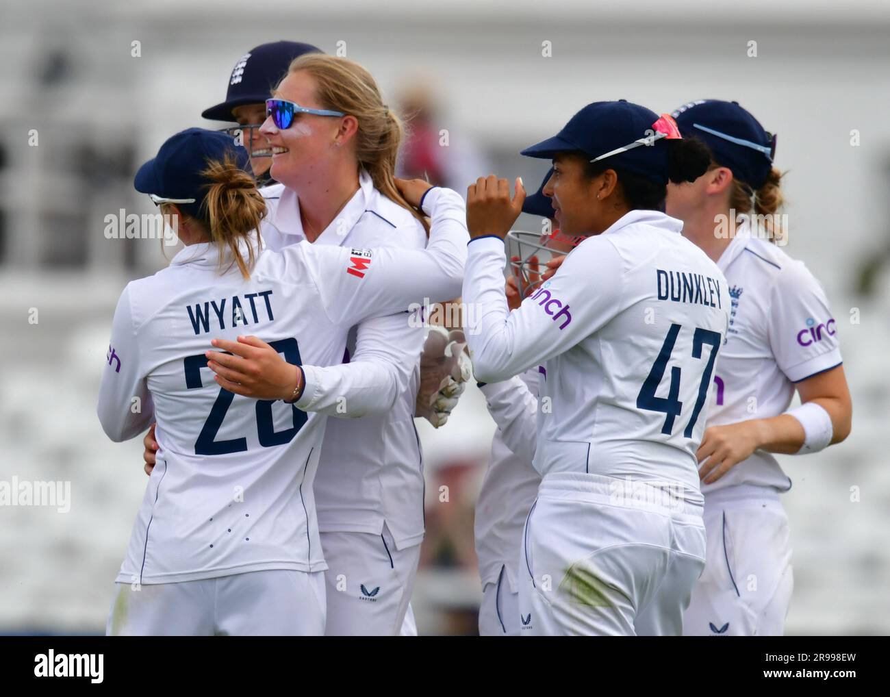 Sophie ecclestone england celebrates with her team hi-res stock ...