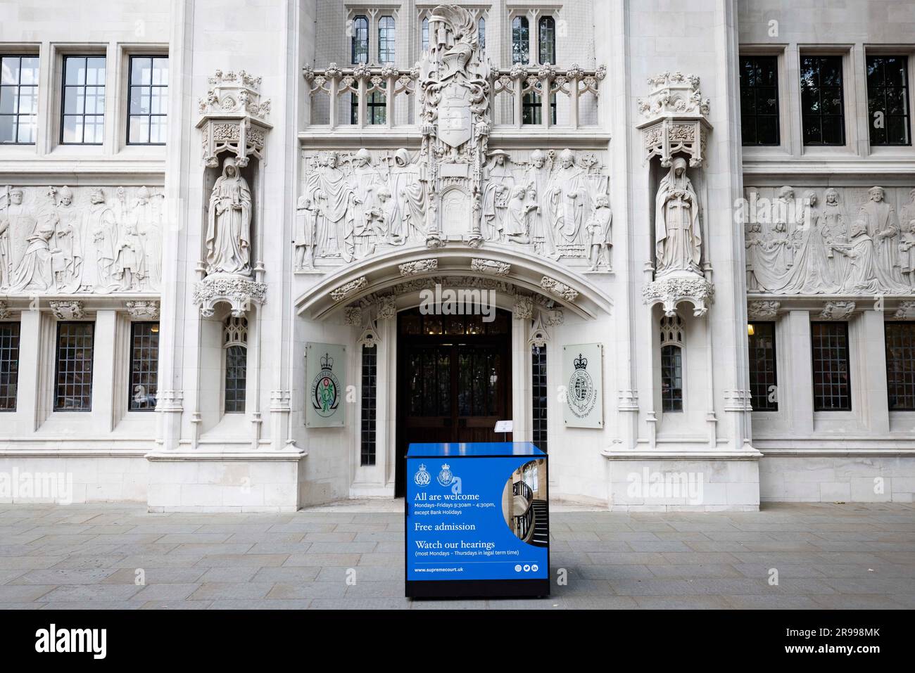 Tribunals system hi-res stock photography and images - Alamy