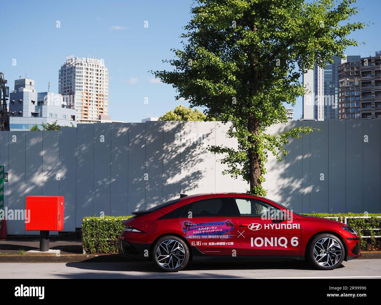 Hyundai ioniq 6 ad hi-res stock photography and images - Alamy