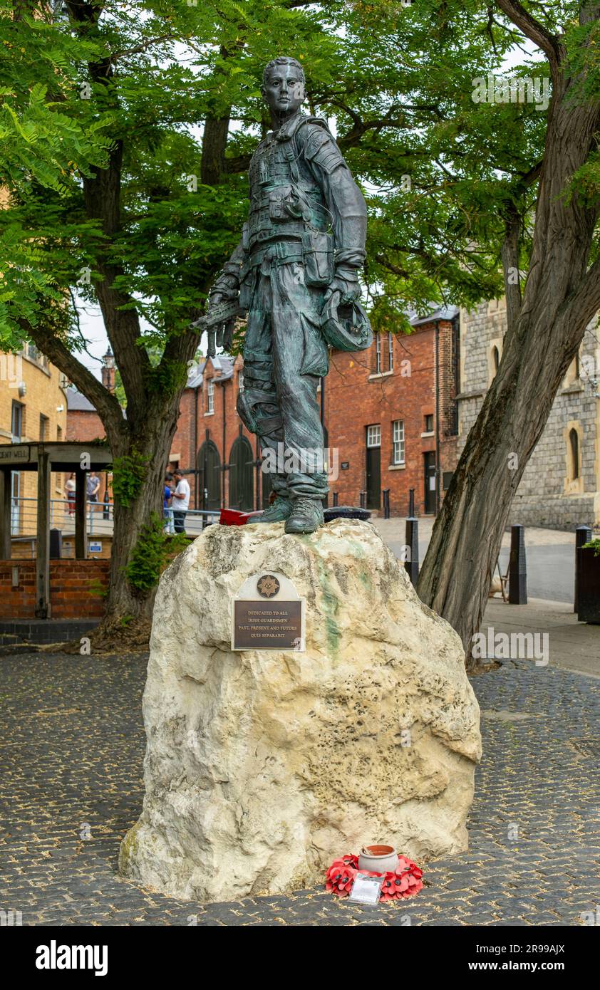 King charles windsor castle military hi-res stock photography and ...
