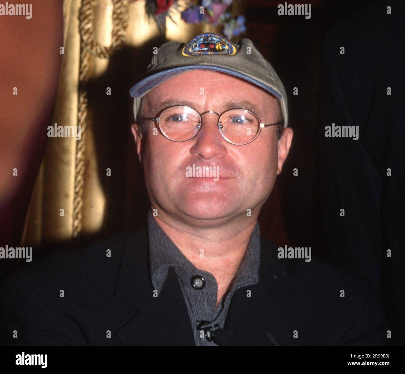 1998 Phil Collins John Barrett/PHOTOlink Stock Photo - Alamy