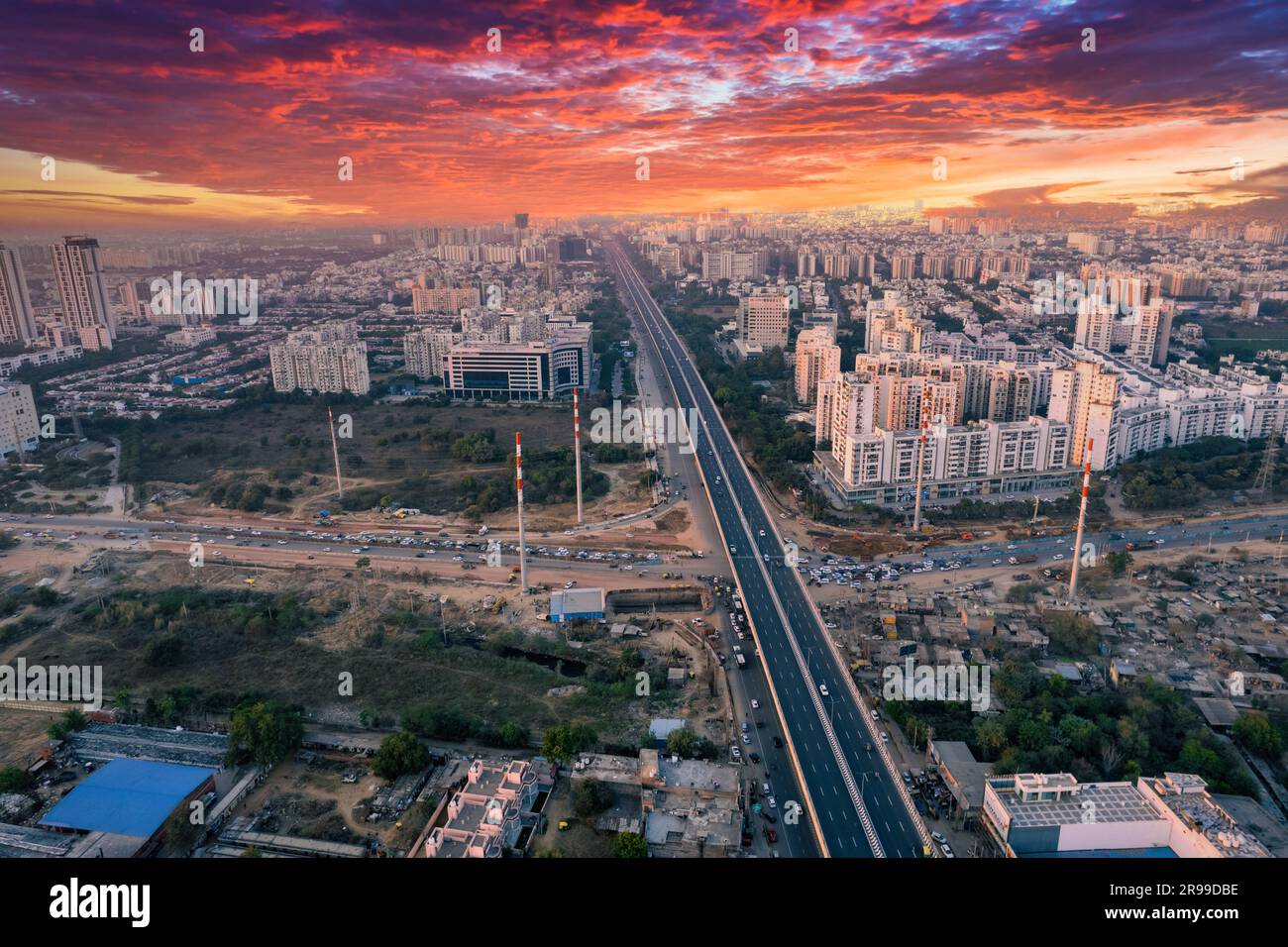 Timelapse footage showing construction progress hi-res stock ...