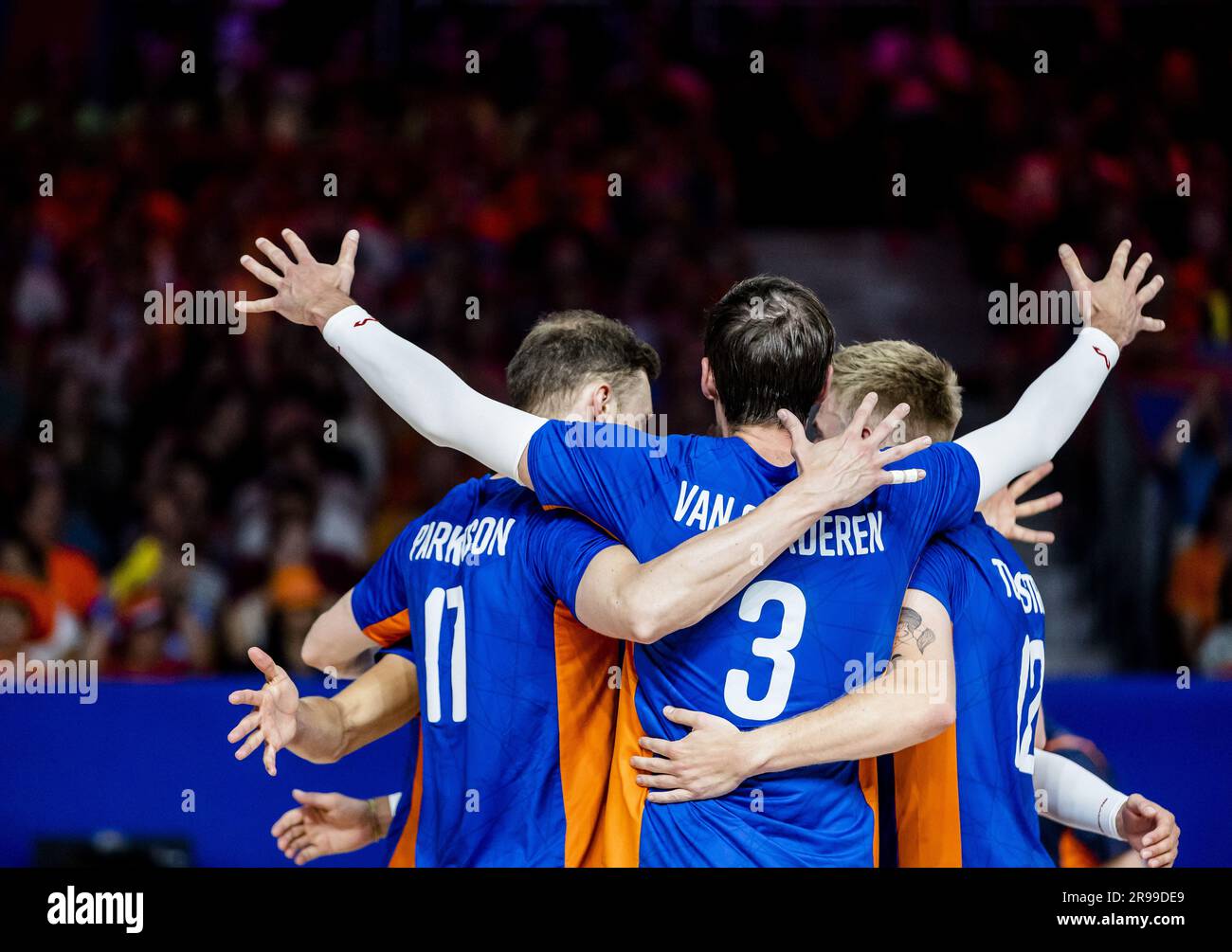Michael parkinson volleyball hi-res stock photography and images - Alamy