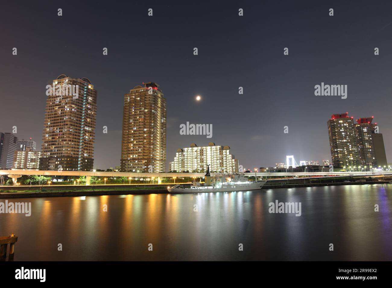 Night view of Odaiba high-rise apartments in Japan Stock Photo - Alamy