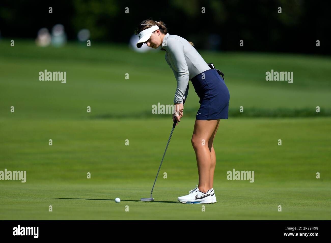 Gabriela Ruffels, of Australia, putts on the first hole during the ...
