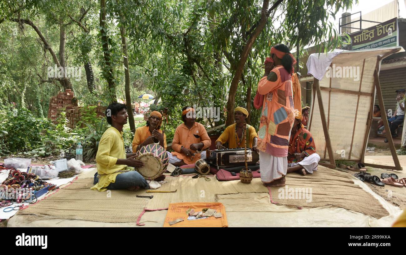 The Baul are a group of mystic minstrels of mixed elements of Sufism ...