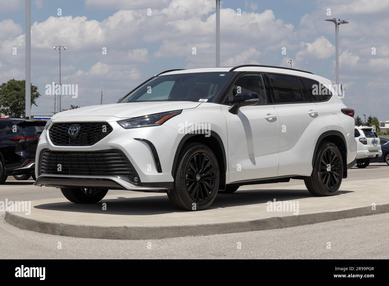 Whitestown - June 24, 2023: Toyota Highlander SUV display. Toyota ...